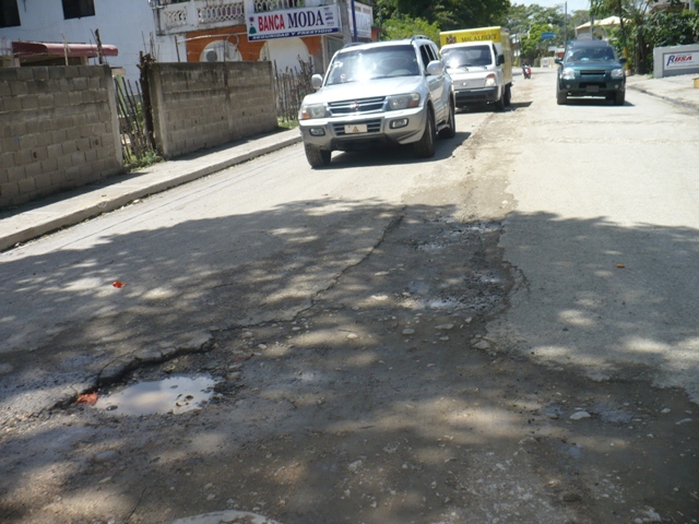 COMUNIDAD LUPERÓN LUCE DESCUIDADA; VACACIONISTAS SEMANA SANTA CRITICAN ...